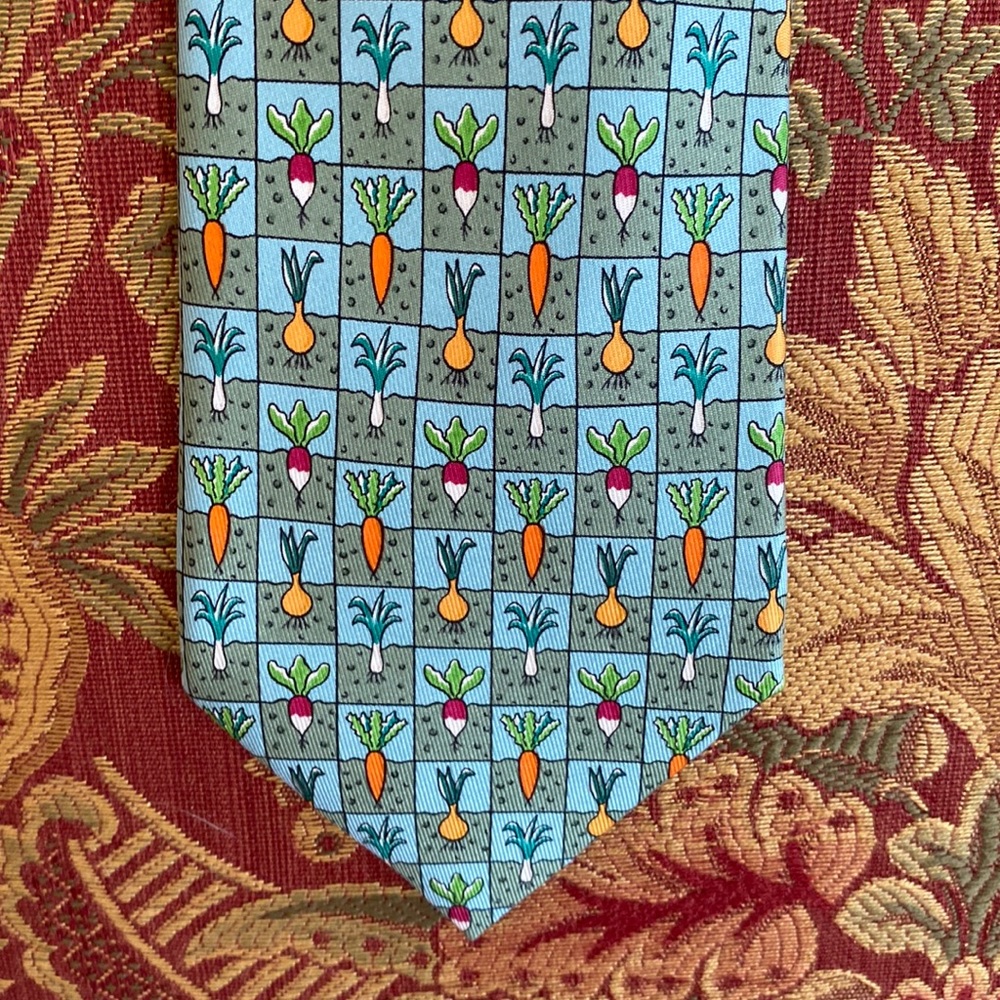 Very Unique Hermes Vegetable Garden Tie. - Gem